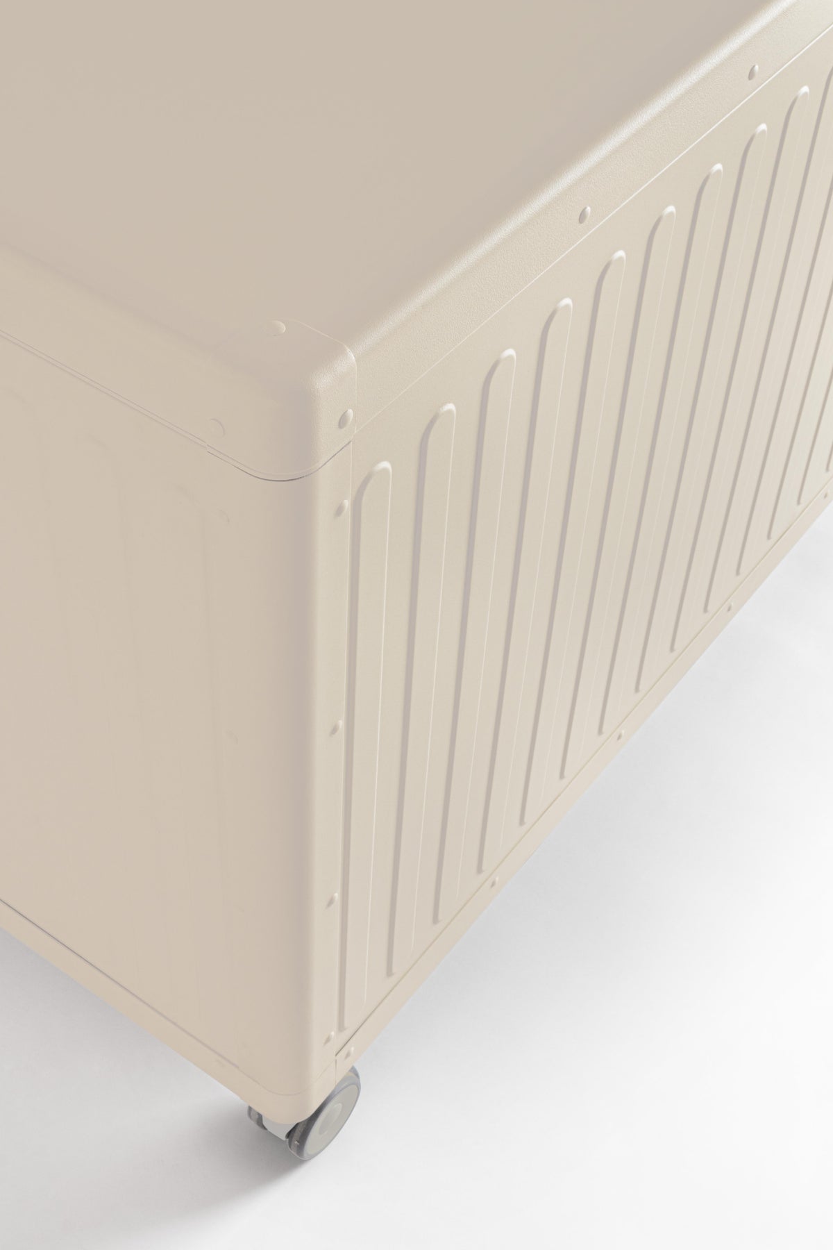 Ocean Silk Cushion Chest | Flowerland